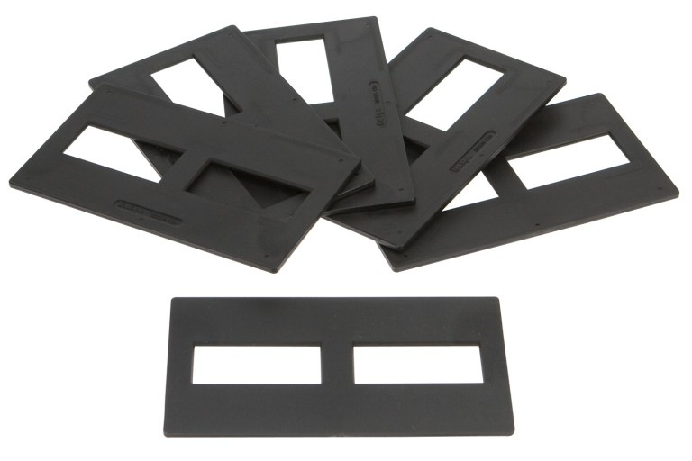 Holga 35mm Stereo Slide Mounts – Looking Glass Photographic Outfitters